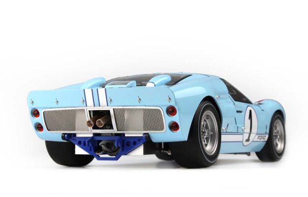 Meng Model RS-001 1/12 Ford GT 40 Mk II 1966 (Pre-Coloured)